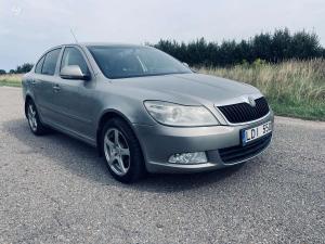 Grey Skoda Octavia 2010 in Vilnius, with an engine capacity of 1.90 L and mileage of 308 thousand km for 950 €, photo 4 on AUTOMOTO.COM.LV