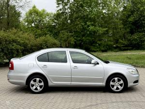 Grey Skoda Octavia 2011 in Vilnius, with an engine capacity of 0.00 L and mileage of 243 thousand km for 3200 €, photo 5 on AUTOMOTO.COM.LV