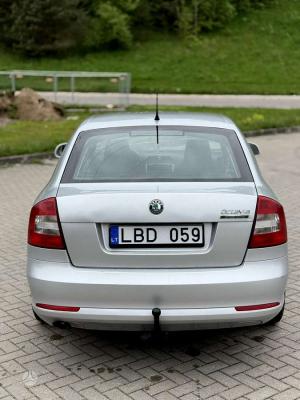 Grey Skoda Octavia 2011 in Vilnius, with an engine capacity of 0.00 L and mileage of 243 thousand km for 3200 €, photo 7 on AUTOMOTO.COM.LV
