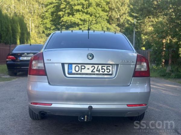 Pelēks Skoda Octavia 2011 Rīga, ar dzinēja tilpumu 1.60 L un nobraukumu 268 tūkst. km par 2150 €, foto 5 vietnē AUTOMOTO.COM.LV