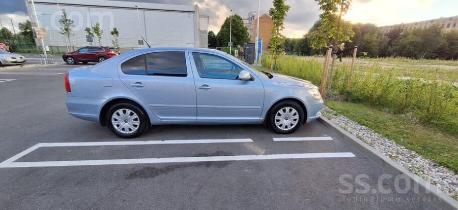 Pelēks Skoda Octavia 2011 Rīga, ar dzinēja tilpumu 1.40 L un nobraukumu 246 tūkst. km par 2900 €, foto 3 vietnē AUTOMOTO.COM.LV