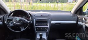 Pelēks Skoda Octavia 2011 Rīga, ar dzinēja tilpumu 1.40 L un nobraukumu 246 tūkst. km par 2900 €, foto 9 vietnē AUTOMOTO.COM.LV