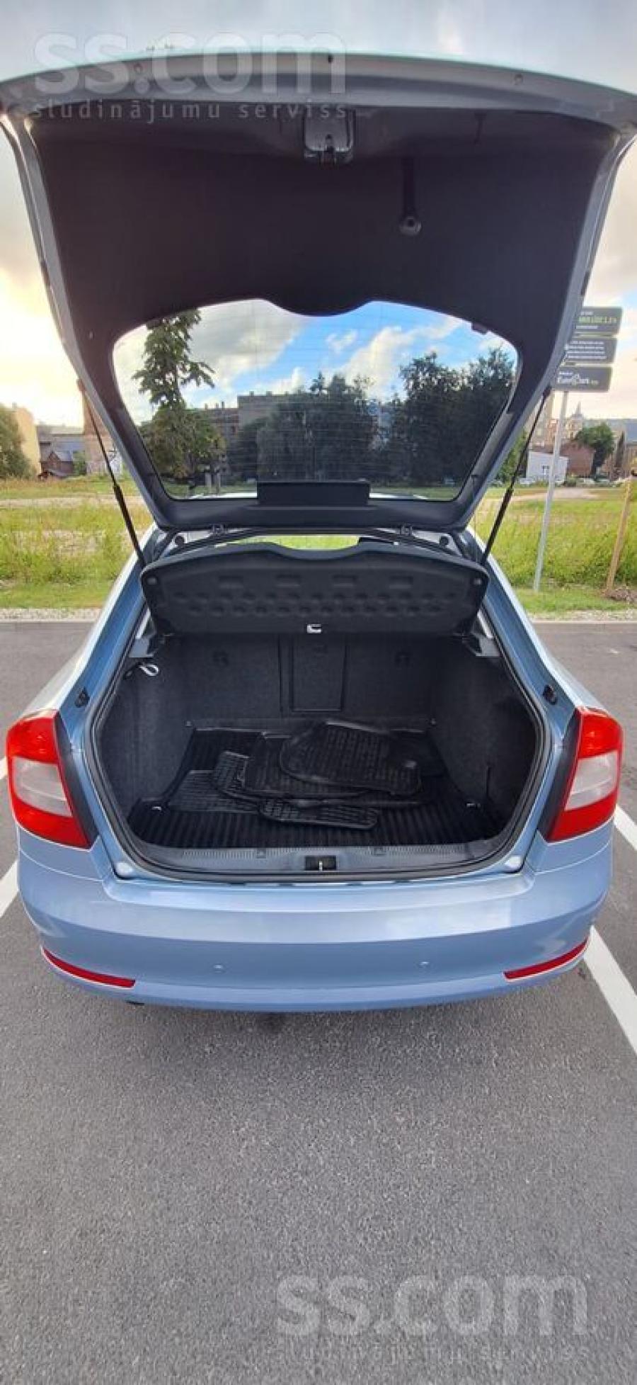 Pelēks Skoda Octavia 2011 Rīga, ar dzinēja tilpumu 1.40 L un nobraukumu 246 tūkst. km par 2900 €, foto 10 vietnē AUTOMOTO.COM.LV