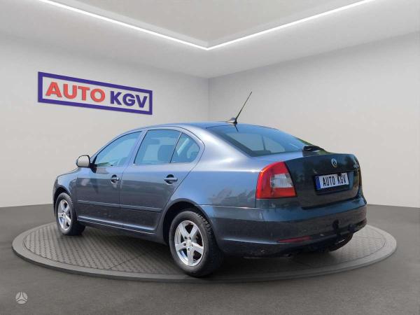 Grey Skoda Octavia 2012 in Vilnius, with an engine capacity of 1.80 L and mileage of 206 thousand km for 5999 €, photo 3 on AUTOMOTO.COM.LV