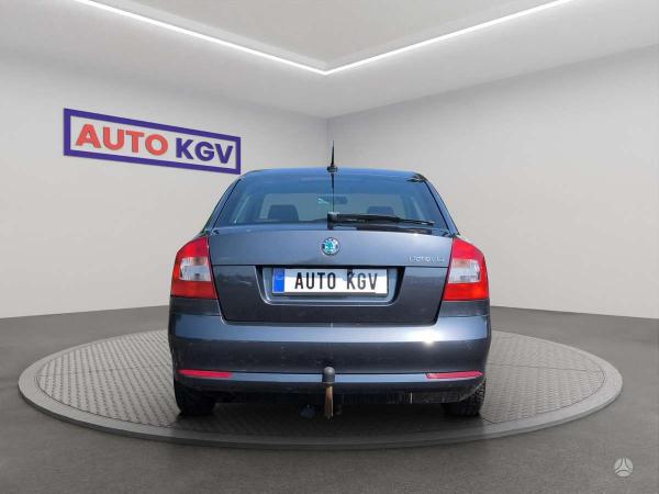 Grey Skoda Octavia 2012 in Vilnius, with an engine capacity of 1.80 L and mileage of 206 thousand km for 5999 €, photo 4 on AUTOMOTO.COM.LV