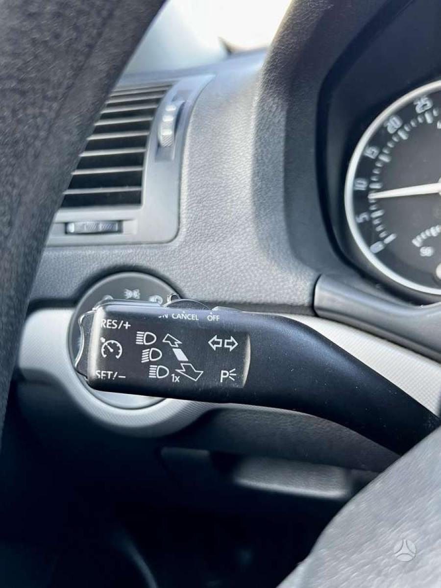 Grey Skoda Octavia 2012 in Vilnius, with an engine capacity of 1.60 L and mileage of 330 thousand km for 2400 €, photo 10 on AUTOMOTO.COM.LV