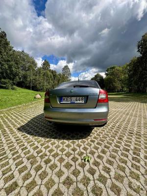 Grey Skoda Octavia 2012 in Vilnius, with an engine capacity of 1.97 L and mileage of 292 thousand km for 3490 €, photo 8 on AUTOMOTO.COM.LV