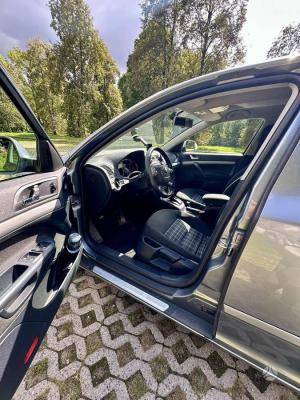 Grey Skoda Octavia 2012 in Vilnius, with an engine capacity of 1.97 L and mileage of 292 thousand km for 3490 €, photo 12 on AUTOMOTO.COM.LV