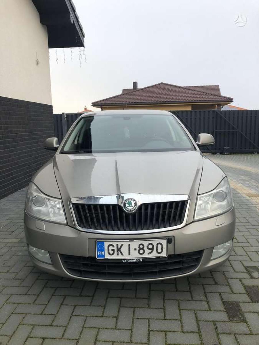 Pelēks Skoda Octavia 2012 Klaipėda, ar dzinēja tilpumu 1.60 L un nobraukumu 335 tūkst. km par 3500 €, foto 1 vietnē AUTOMOTO.COM.LV