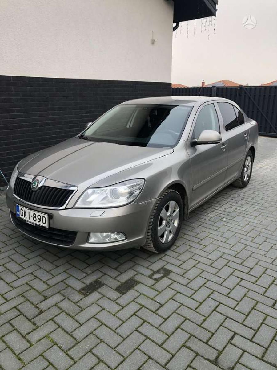 Pelēks Skoda Octavia 2012 Klaipėda, ar dzinēja tilpumu 1.60 L un nobraukumu 335 tūkst. km par 3500 €, foto 3 vietnē AUTOMOTO.COM.LV