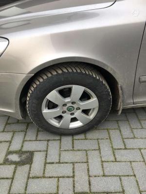 Pelēks Skoda Octavia 2012 Klaipėda, ar dzinēja tilpumu 1.60 L un nobraukumu 335 tūkst. km par 3500 €, foto 5 vietnē AUTOMOTO.COM.LV