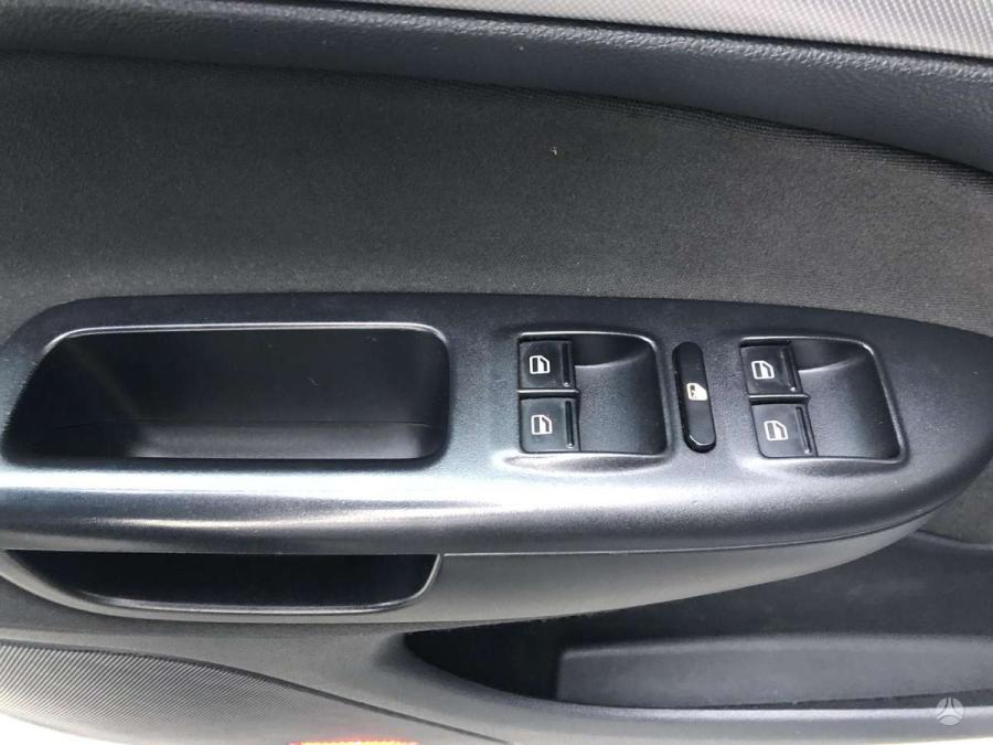 Pelēks Skoda Octavia 2012 Klaipėda, ar dzinēja tilpumu 1.60 L un nobraukumu 335 tūkst. km par 3500 €, foto 7 vietnē AUTOMOTO.COM.LV