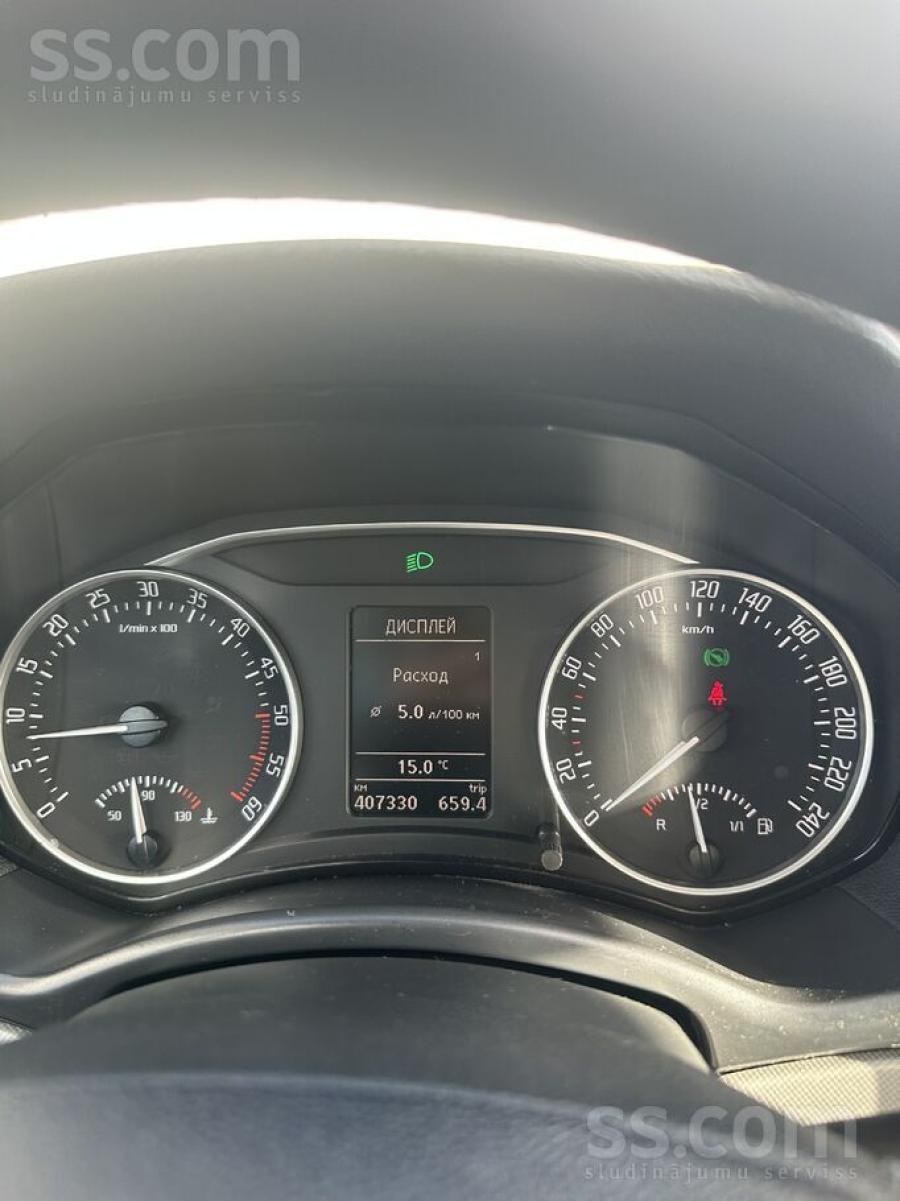 Grey Skoda Octavia 2012 in Riga, with an engine capacity of 2.00 L and mileage of 407 thousand km for 4100 €, photo 9 on AUTOMOTO.COM.LV