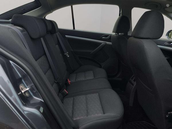 Grey Skoda Octavia 2012 in Vilnius, with an engine capacity of 1.80 L and mileage of 206 thousand km for 5999 €, photo 10 on AUTOMOTO.COM.LV