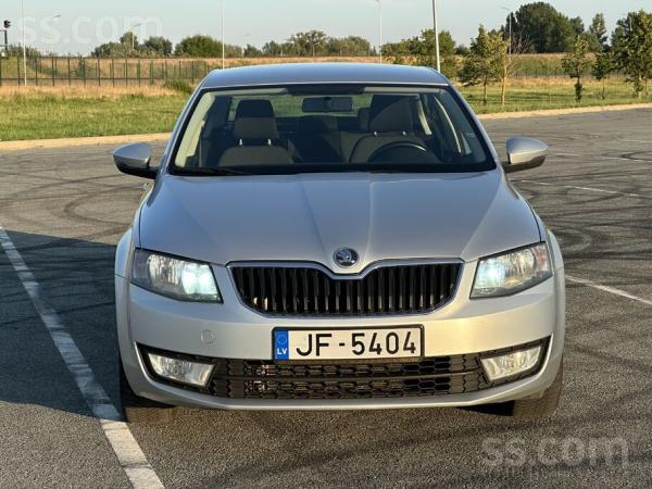 Grey Skoda Octavia 2013 in Riga, with an engine capacity of 1.60 L and mileage of 264 thousand km for 4000 €, photo 2 on AUTOMOTO.COM.LV