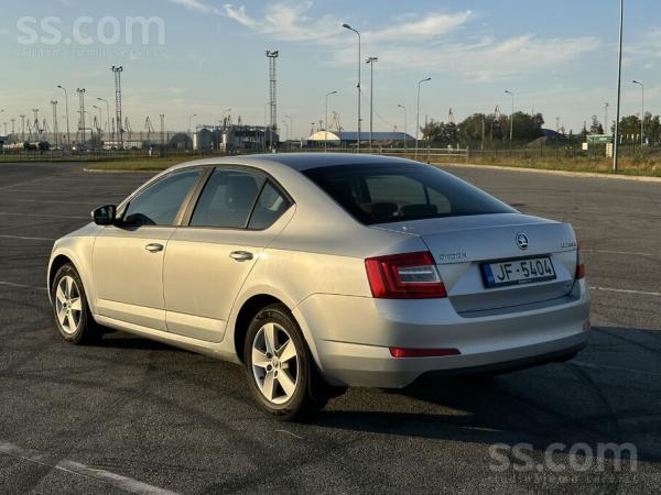 Grey Skoda Octavia 2013 in Riga, with an engine capacity of 1.60 L and mileage of 264 thousand km for 4000 €, photo 5 on AUTOMOTO.COM.LV