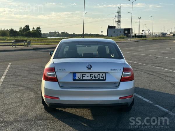 Grey Skoda Octavia 2013 in Riga, with an engine capacity of 1.60 L and mileage of 264 thousand km for 4000 €, photo 6 on AUTOMOTO.COM.LV