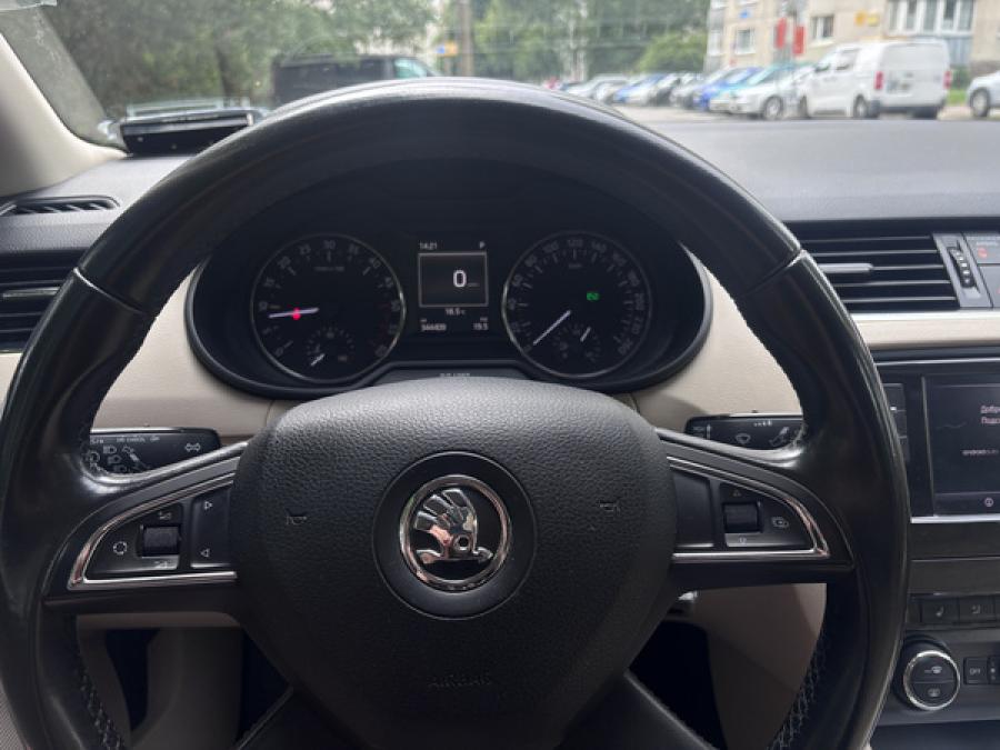 Pelēks Skoda Octavia 2013 Tallina, ar dzinēja tilpumu 1.60 L un nobraukumu 344 tūkst. km par 5000 €, foto 7 vietnē AUTOMOTO.COM.LV