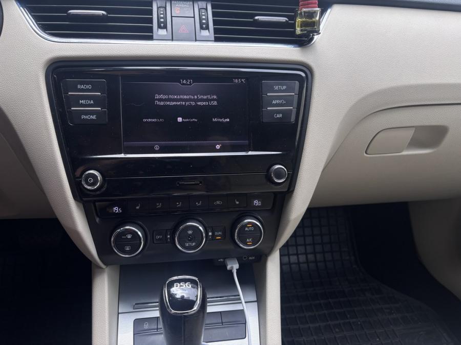 Pelēks Skoda Octavia 2013 Tallina, ar dzinēja tilpumu 1.60 L un nobraukumu 344 tūkst. km par 5000 €, foto 19 vietnē AUTOMOTO.COM.LV