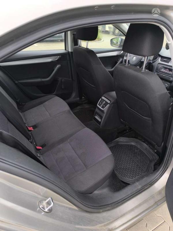 Grey Skoda Octavia 2013 in Vilnius, with an engine capacity of 1.40 L and mileage of 251 thousand km for 3499 €, photo 9 on AUTOMOTO.COM.LV