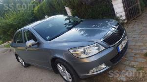 Pelēks Skoda Octavia 2013 Rīga, ar dzinēja tilpumu 1.60 L un nobraukumu 186 tūkst. km par 2500 €, foto  vietnē AUTOMOTO.COM.LV