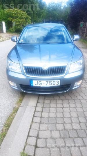 Pelēks Skoda Octavia 2013 Rīga, ar dzinēja tilpumu 1.60 L un nobraukumu 186 tūkst. km par 2500 €, foto 3 vietnē AUTOMOTO.COM.LV