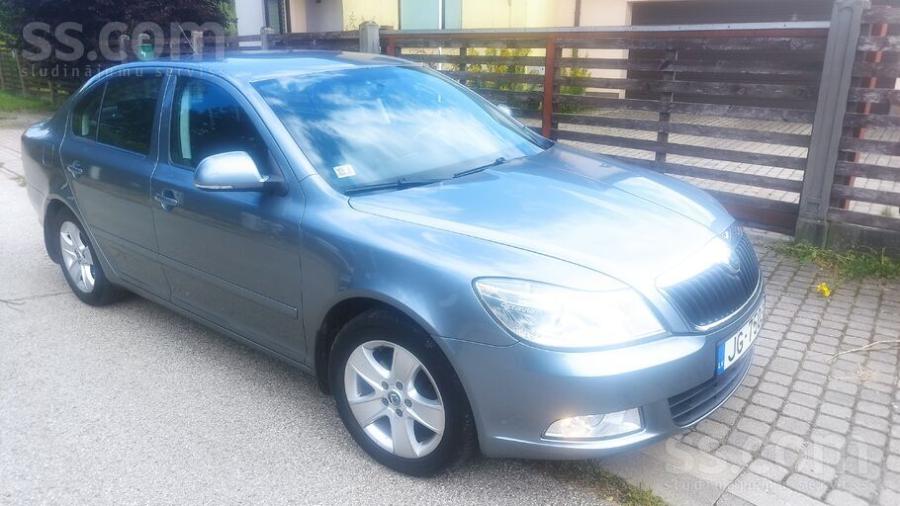 Pelēks Skoda Octavia 2013 Rīga, ar dzinēja tilpumu 1.60 L un nobraukumu 186 tūkst. km par 2500 €, foto 4 vietnē AUTOMOTO.COM.LV