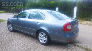 Pelēks Skoda Octavia 2013 Rīga, ar dzinēja tilpumu 1.60 L un nobraukumu 186 tūkst. km par 2500 €, foto 6 vietnē AUTOMOTO.COM.LV