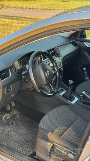 Grey Skoda Octavia 2013 in Riga, with an engine capacity of 1.60 L and mileage of 277 thousand km for 3800 €, photo 6 on AUTOMOTO.COM.LV