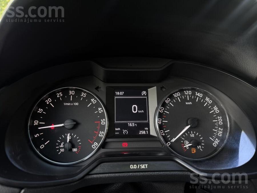 Pelēks Skoda Octavia 2014 Rīga, ar dzinēja tilpumu 1.60 L un nobraukumu 0 tūkst. km par 2890 €, foto 8 vietnē AUTOMOTO.COM.LV