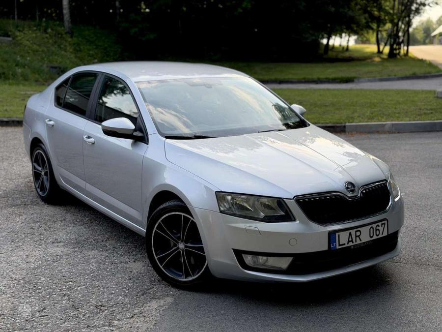 Grey Skoda Octavia 2014 in Vilnius, with an engine capacity of 0.00 L and mileage of 289 thousand km for 4400 €, photo 3 on AUTOMOTO.COM.LV