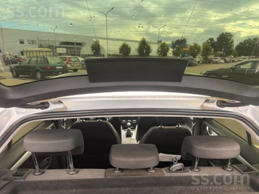 Grey Skoda Octavia 2014 in Riga, with an engine capacity of 1.60 L and mileage of 217 thousand km for 5650 €, photo 4 on AUTOMOTO.COM.LV