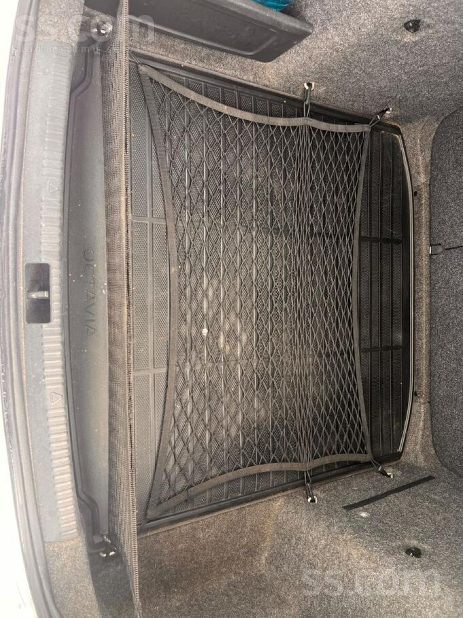 Grey Skoda Octavia 2014 in Riga, with an engine capacity of 1.60 L and mileage of 217 thousand km for 5650 €, photo 10 on AUTOMOTO.COM.LV