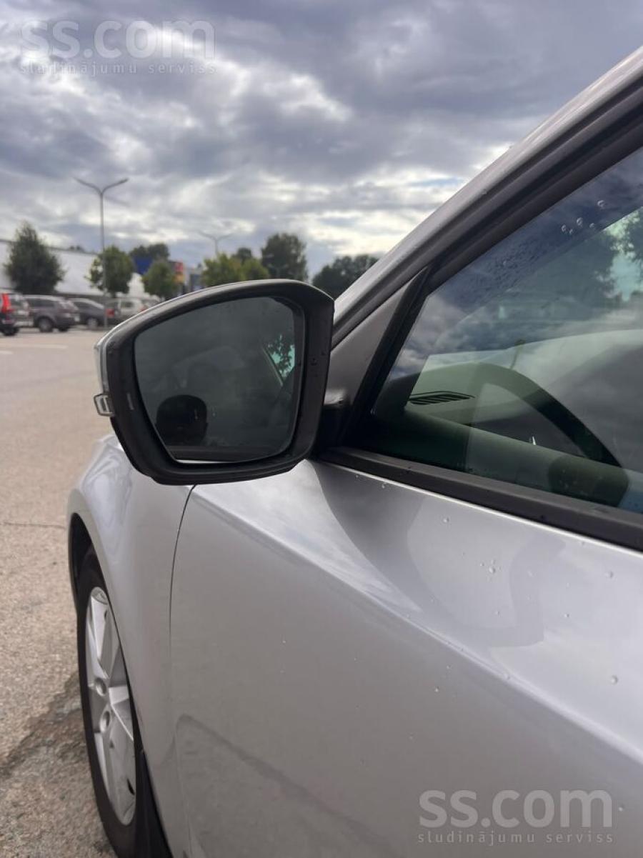 Grey Skoda Octavia 2014 in Riga, with an engine capacity of 1.60 L and mileage of 217 thousand km for 5650 €, photo 12 on AUTOMOTO.COM.LV