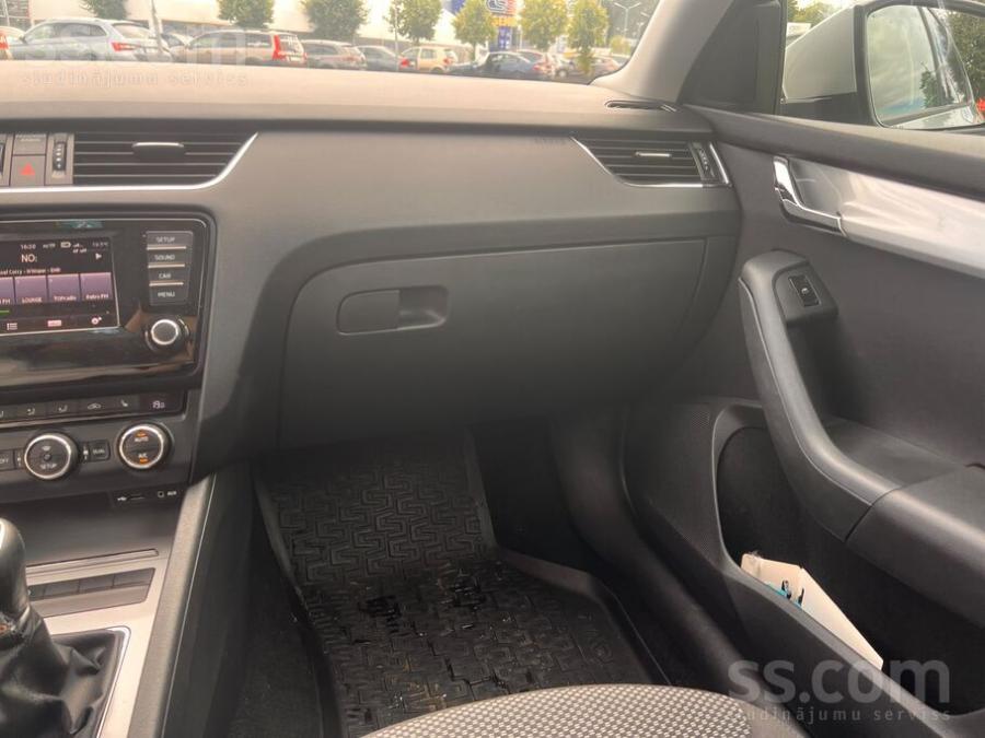Grey Skoda Octavia 2014 in Riga, with an engine capacity of 1.60 L and mileage of 217 thousand km for 5650 €, photo 32 on AUTOMOTO.COM.LV