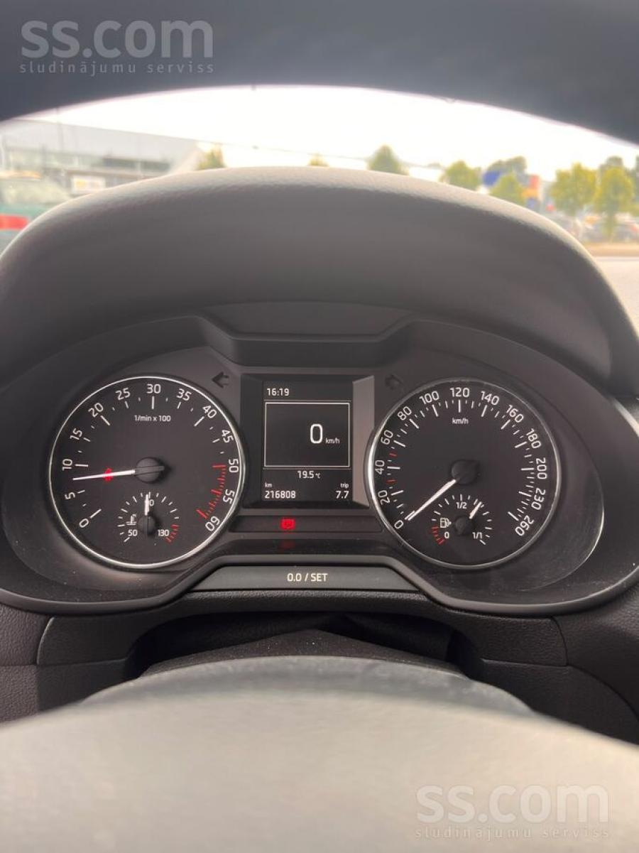 Grey Skoda Octavia 2014 in Riga, with an engine capacity of 1.60 L and mileage of 217 thousand km for 5650 €, photo 35 on AUTOMOTO.COM.LV