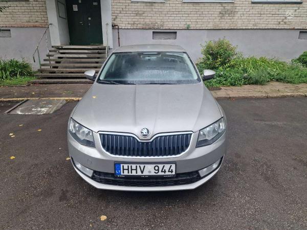 Grey Skoda Octavia 2014 in Klaipeda, with an engine capacity of 1.60 L and mileage of 209 thousand km for 4300 €, photo 3 on AUTOMOTO.COM.LV