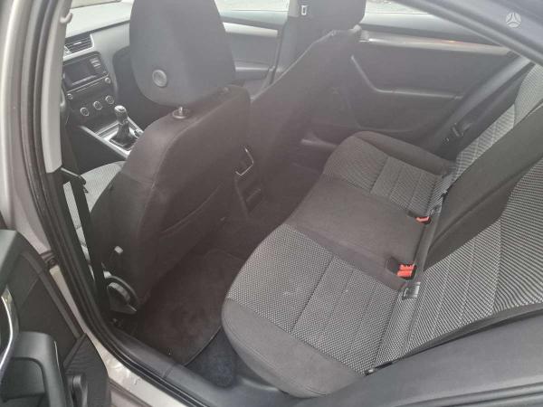 Grey Skoda Octavia 2014 in Klaipeda, with an engine capacity of 1.60 L and mileage of 209 thousand km for 4300 €, photo 9 on AUTOMOTO.COM.LV