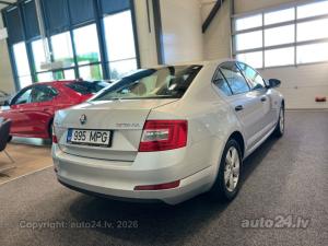 Grey Skoda Octavia 2015 in Rakvere, with an engine capacity of 1.20 L and mileage of 200 thousand km for 7500 €, photo 3 on AUTOMOTO.COM.LV