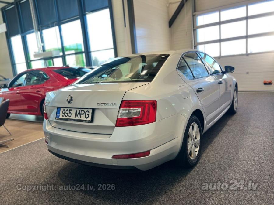 Grey Skoda Octavia 2015 in Rakvere, with an engine capacity of 1.20 L and mileage of 200 thousand km for 7500 €, photo 3 on AUTOMOTO.COM.LV