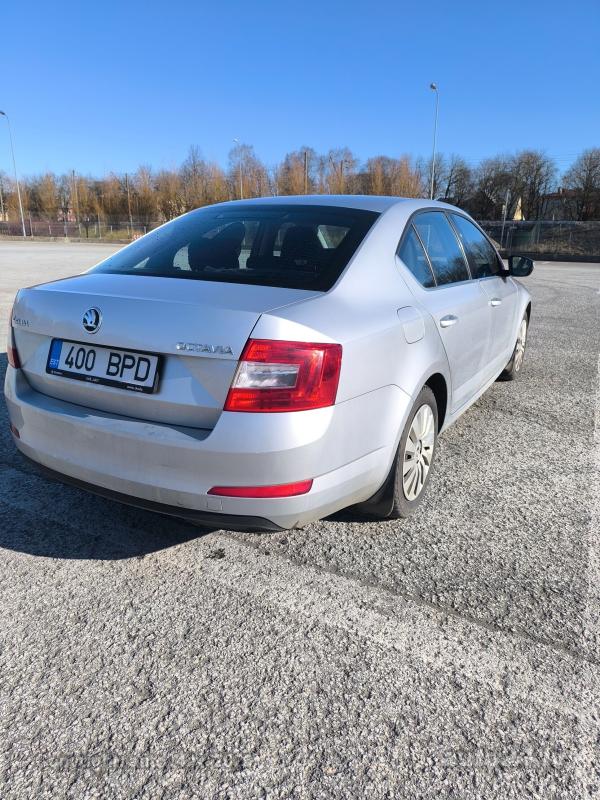 Pelēks Skoda Octavia 2015 Tallina, ar dzinēja tilpumu 1.60 L un nobraukumu 213 tūkst. km par 6500 €, foto 2 vietnē AUTOMOTO.COM.LV