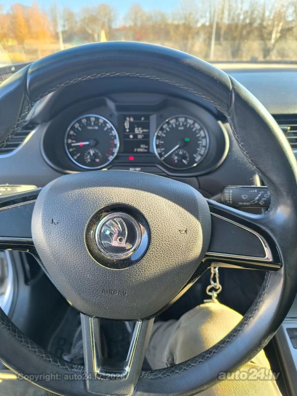 Pelēks Skoda Octavia 2015 Tallina, ar dzinēja tilpumu 1.60 L un nobraukumu 213 tūkst. km par 6500 €, foto 5 vietnē AUTOMOTO.COM.LV
