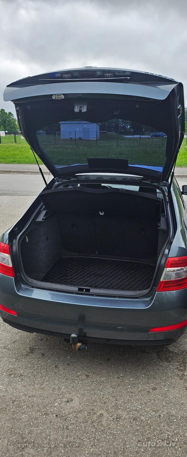 Grey Skoda Octavia 2015 in Tallinn, with an engine capacity of 1.20 L and mileage of 198 thousand km for 5600 €, photo 6 on AUTOMOTO.COM.LV