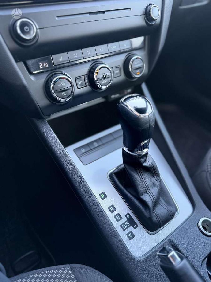 Grey Skoda Octavia 2015 in Vilnius, with an engine capacity of 1.60 L and mileage of 188 thousand km for 7700 €, photo 15 on AUTOMOTO.COM.LV