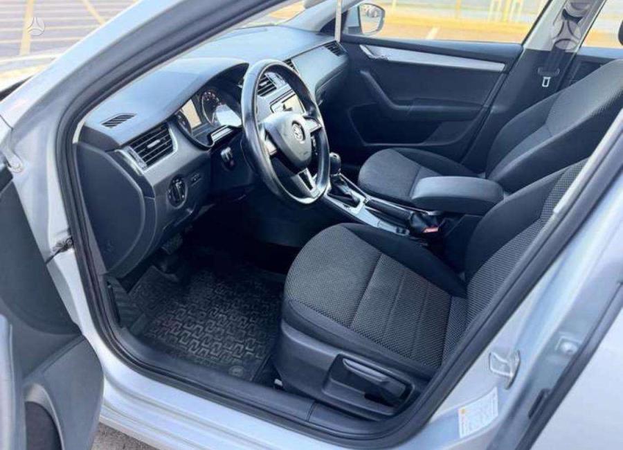 Pelēks Skoda Octavia 2015 Viļņa, ar dzinēja tilpumu 1.60 L un nobraukumu 188 tūkst. km par 7300 €, foto 10 vietnē AUTOMOTO.COM.LV