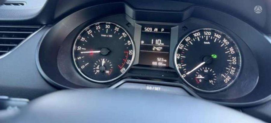 Pelēks Skoda Octavia 2015 Viļņa, ar dzinēja tilpumu 1.60 L un nobraukumu 188 tūkst. km par 7300 €, foto 17 vietnē AUTOMOTO.COM.LV