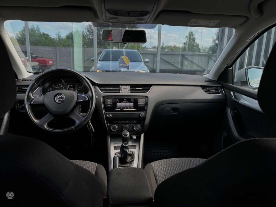 Серый Шкода Октавия 2015 в Каунас, объемом двигателя 1.40 л и пробегом 143 тыс. км за 8500 €, фото 10 на AUTOMOTO.COM.LV
