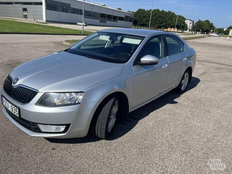 Pelēks Skoda Octavia 2015 Kauņa, ar dzinēja tilpumu 1.60 L un nobraukumu 287 tūkst. km par 4100 €, foto 3 vietnē AUTOMOTO.COM.LV