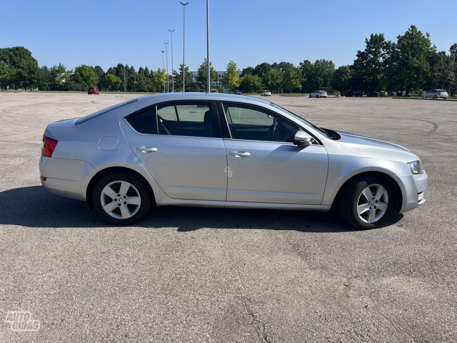 Pelēks Skoda Octavia 2015 Kauņa, ar dzinēja tilpumu 1.60 L un nobraukumu 287 tūkst. km par 4100 €, foto 5 vietnē AUTOMOTO.COM.LV