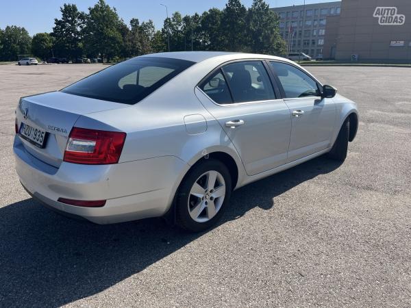 Pelēks Skoda Octavia 2015 Kauņa, ar dzinēja tilpumu 1.60 L un nobraukumu 287 tūkst. km par 4100 €, foto 5 vietnē AUTOMOTO.COM.LV